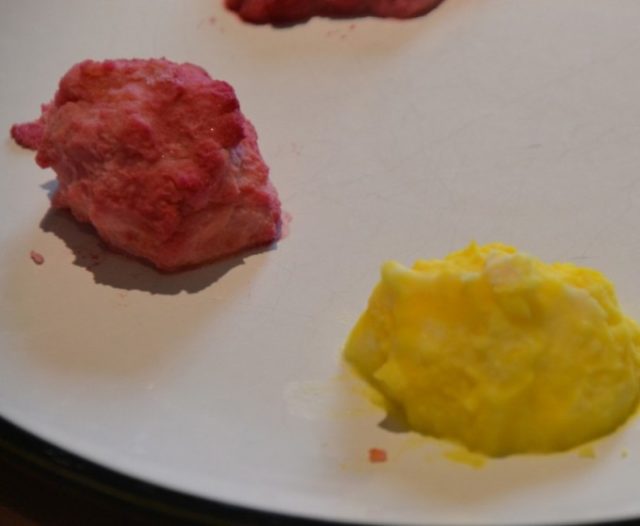 Baking Soda Experiment - Fizzing rocks