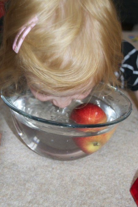 Science for kids - apple bobbing