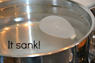 How to make a water balloon sink