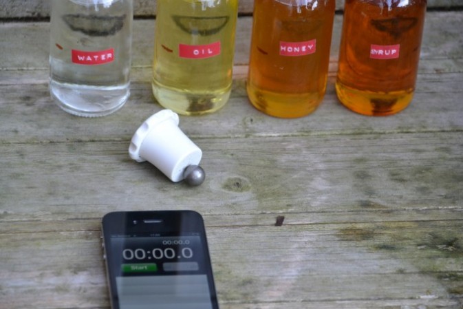 Viscosity experiment for kids