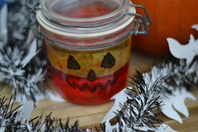 Easy Pumpkin Lava Lamps - Halloween Science for Kids