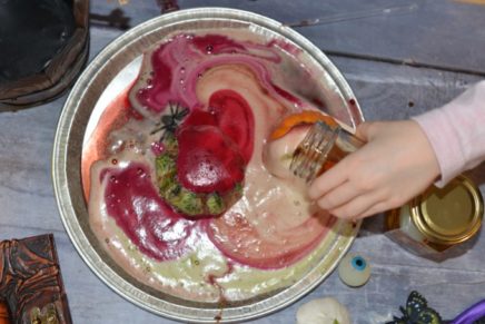 Fizzy Pumpkins - Halloween Science Activity - Halloween Science for Kids