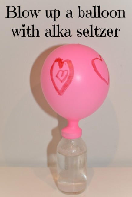 How to blow up a balloon with alka seltzer - Science Experiments for Kids
