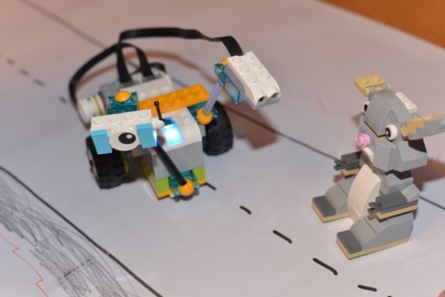 Coding with LEGO - WeDo 2.0 from LEGO Education