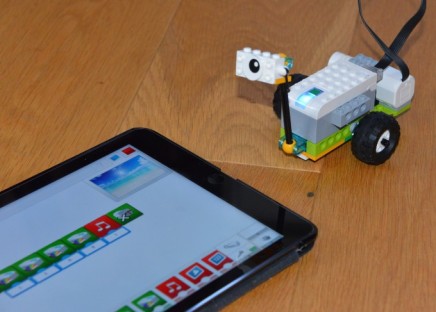 Coding with LEGO - WeDo 2.0 from LEGO Education