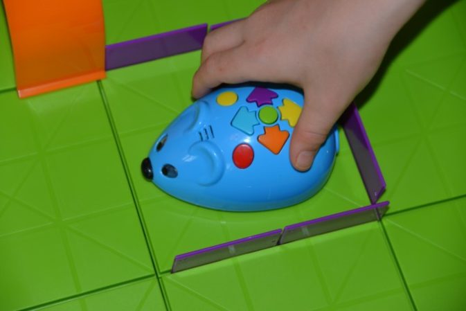 Robot Mouse Activity Set from Learning Resources
