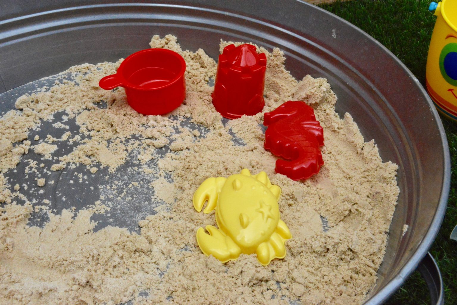 How to make a perfect sandcastle - summer science for kids