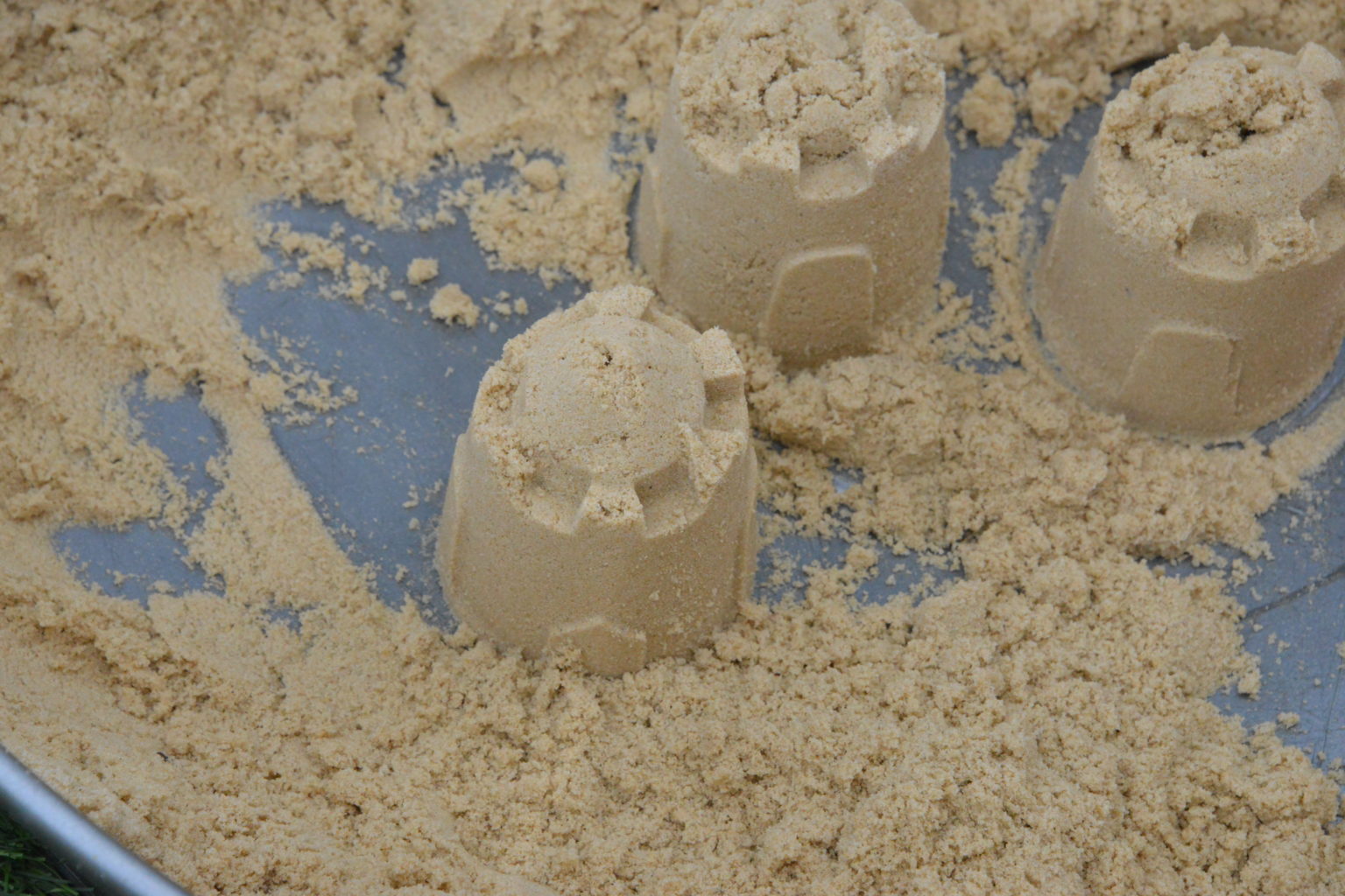How to make a perfect sandcastle - summer science for kids