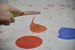 Static Electricity Snakes