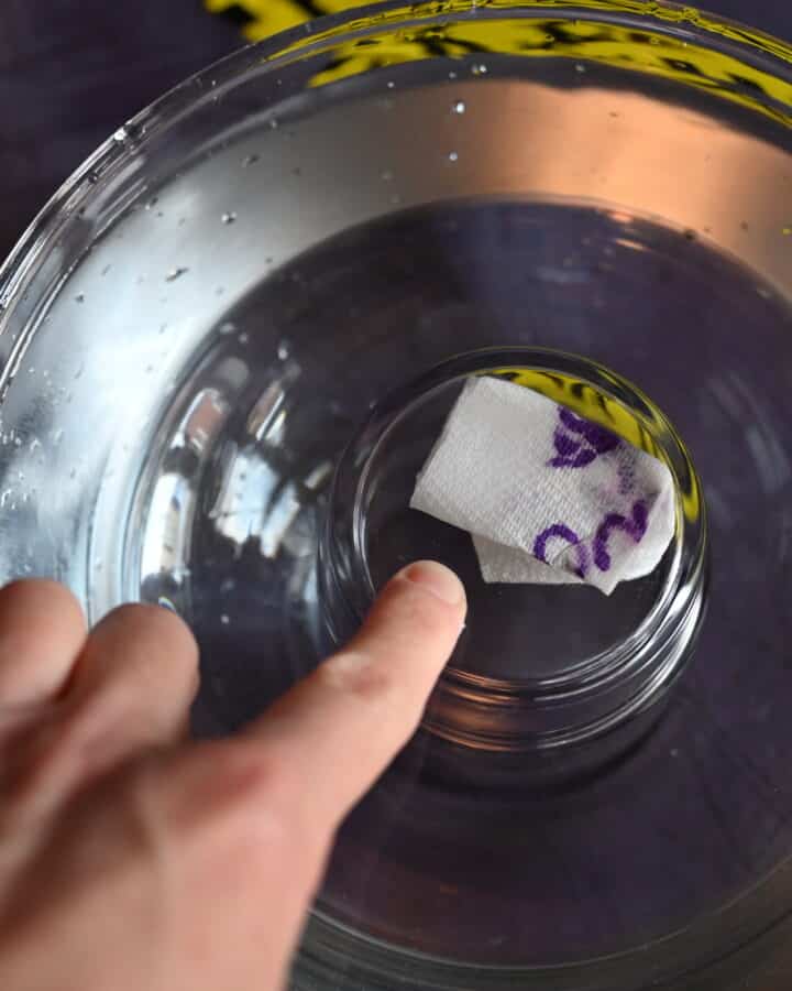 How to make fake blood - Fake Blood Recipe - Halloween Science